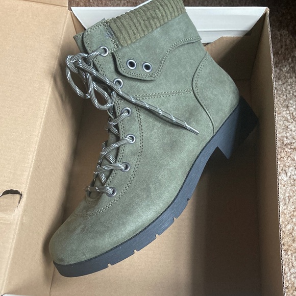 St. John's Bay | Shoes | St Johns Bay Olive Boots | Poshmark